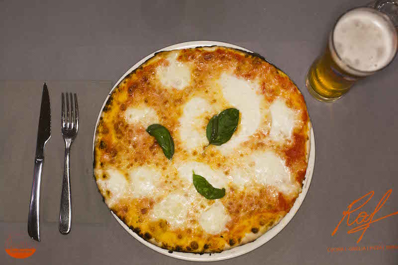 Qendra Historike E Romes Pizza